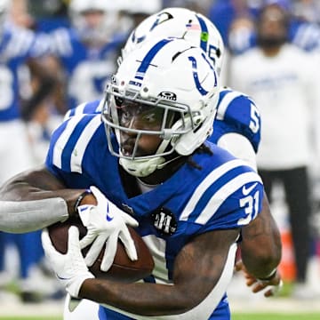 Indianapolis Colts' Super Bowl Winning Squad Joins Greatest