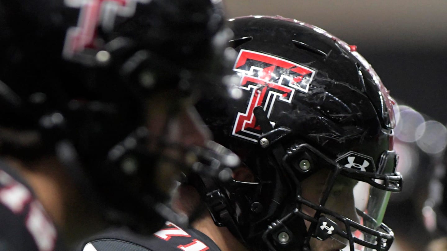 Old Big 12 rival takes two Nebraska offensive lineman from Huskers ...