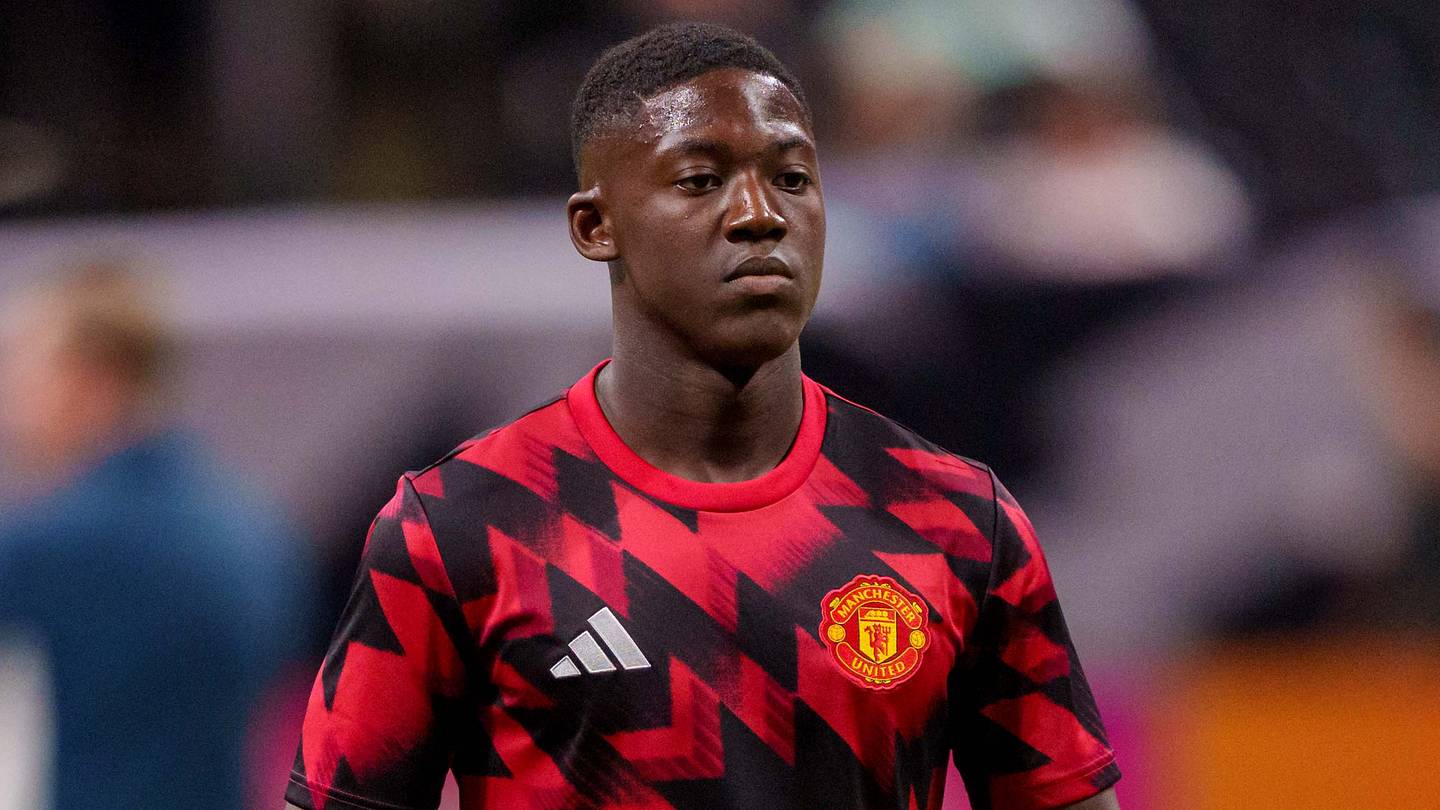 Kobbie Mainoo’s Proposed Man Utd Exit Hit by Fresh Complication