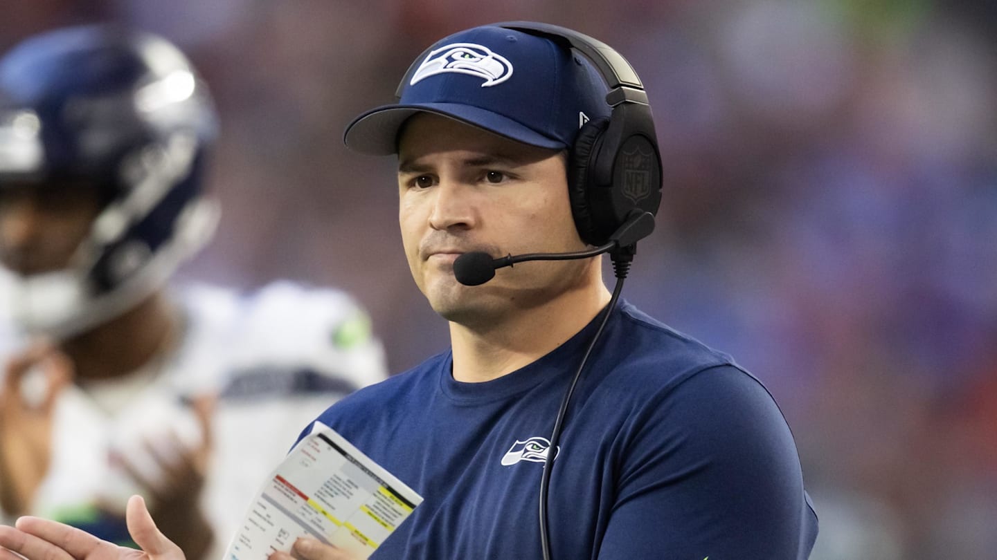 Rams Bitter Rival Seahawks Recent Collapse Key For Playoff Push