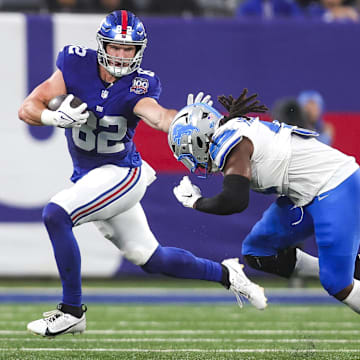 Giants' Evan Neal Leaning on All-Pro Teammate to Improve - Sports ...