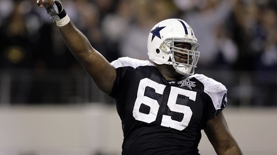 Former Cowboys star joins Deion Sanders' Colorado football staff