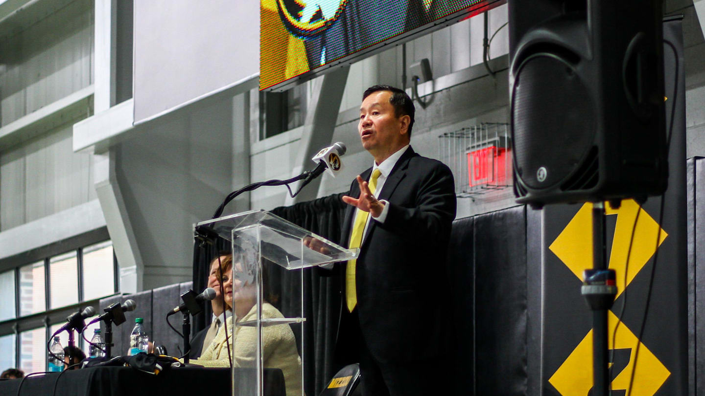 Mizzou Coaches React to Mun Choi Extension: The Buzz