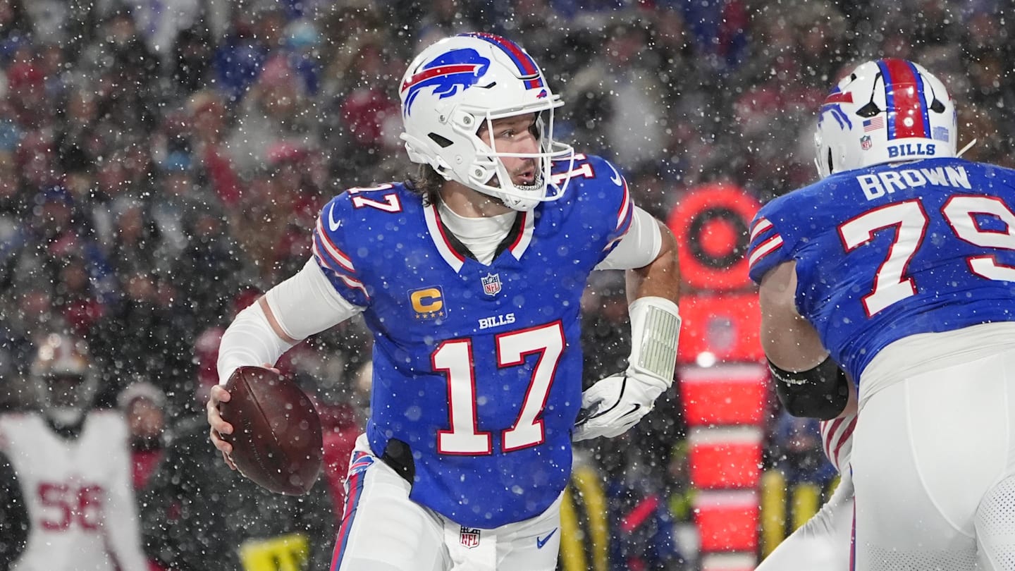 WATCH: Josh Allen, Sean McDermott make snow angels after Bills secure AFC East title