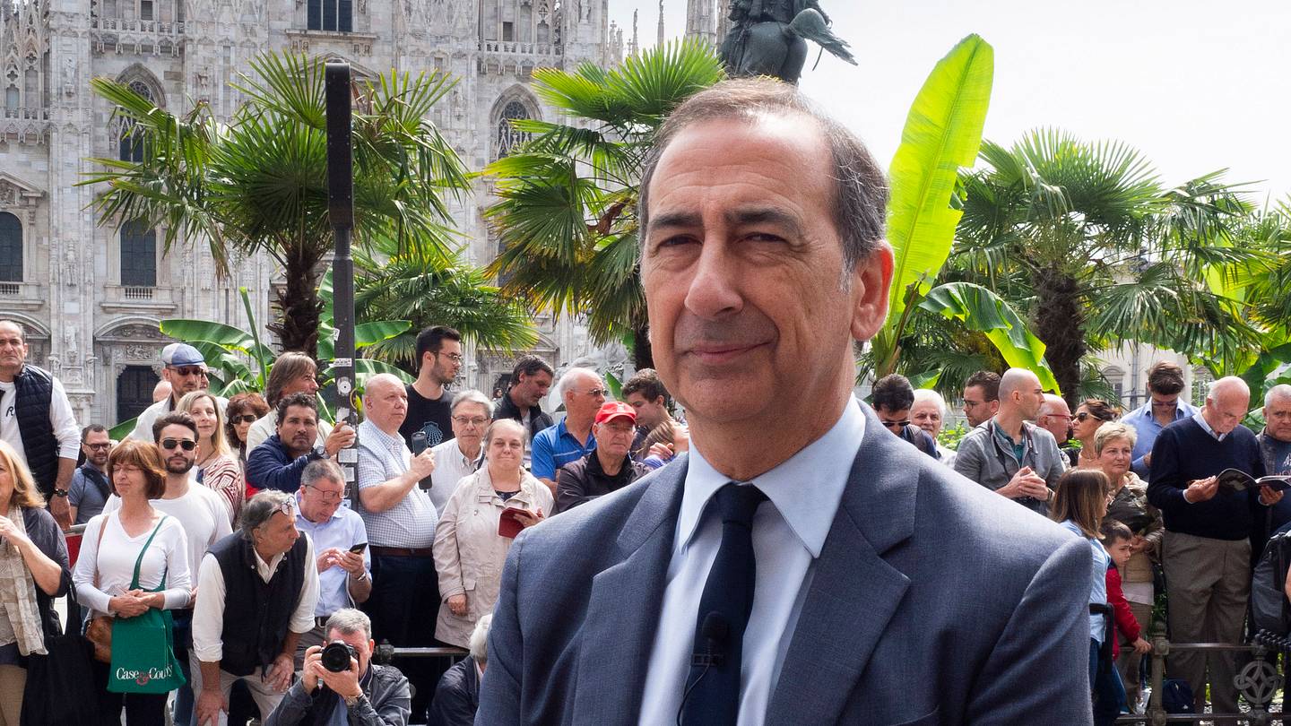 Beppe Sala (sindaco di Milano) chiede a Inter e Milan di ripensarci su ...