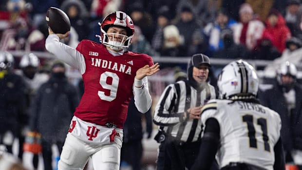 Indiana Plans To Add Transfer Portal Quarterback