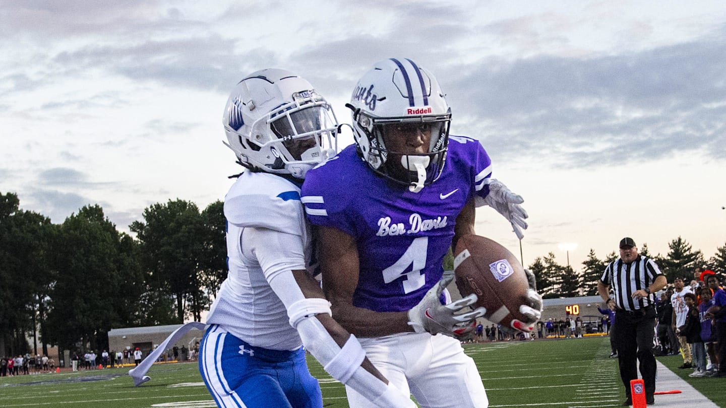 Four-Star 2025 Cincinnati Bearcats Target Mark Zackery IV Sets ...