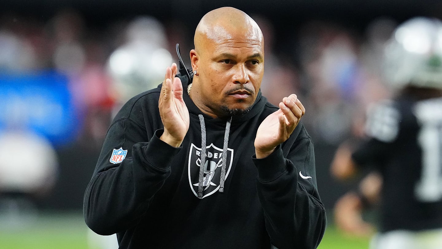 Raiders' Pierce Has Interesting Answer For Spiraling Team