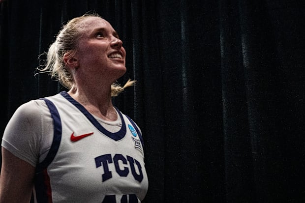 Livvy Dunne gushes over Hailey Van Lith behind-the-scenes SI Swimsuit ...