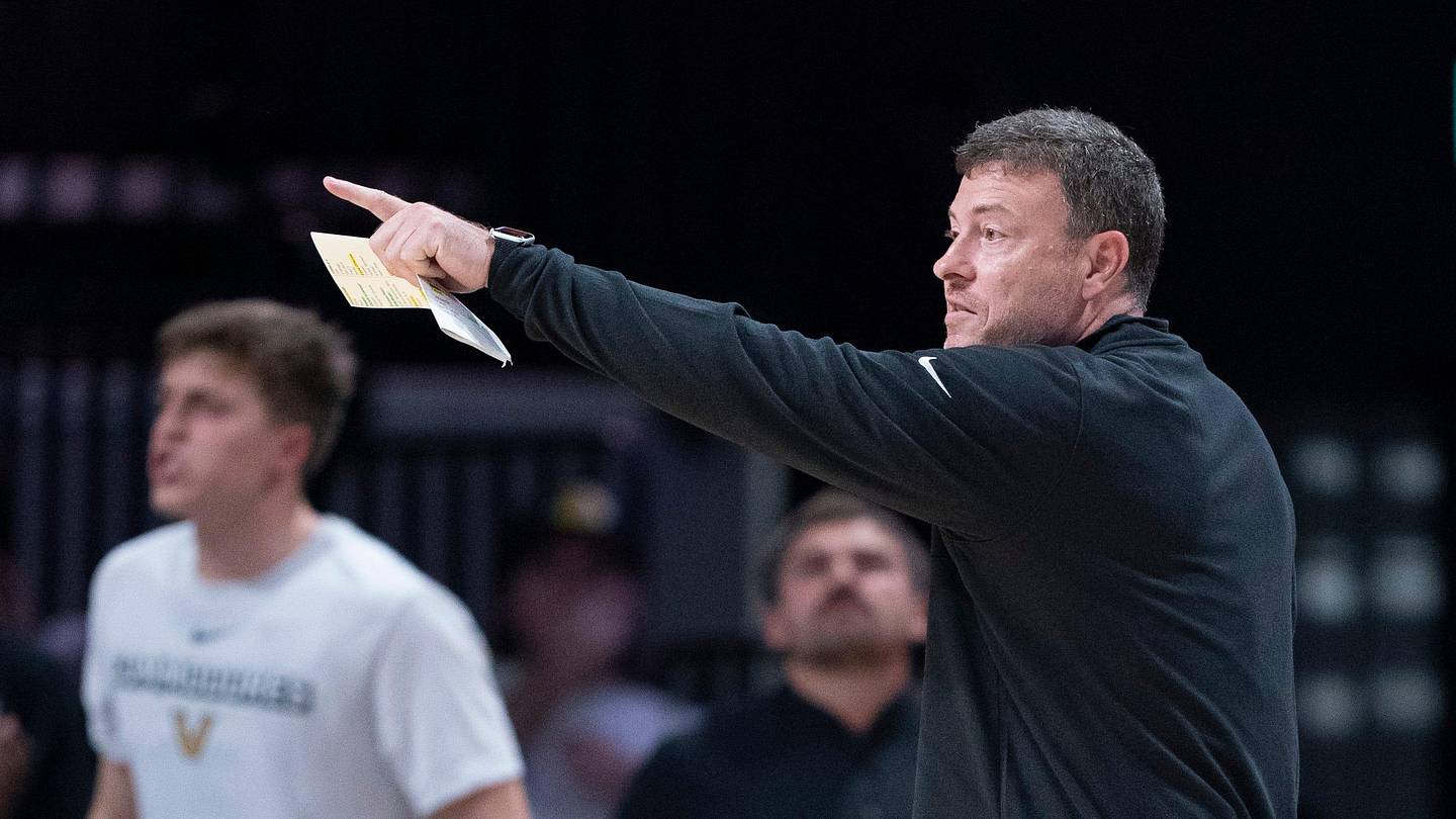 Column: Vanderbilt Passes First Test, But Mark Byington Has a Message