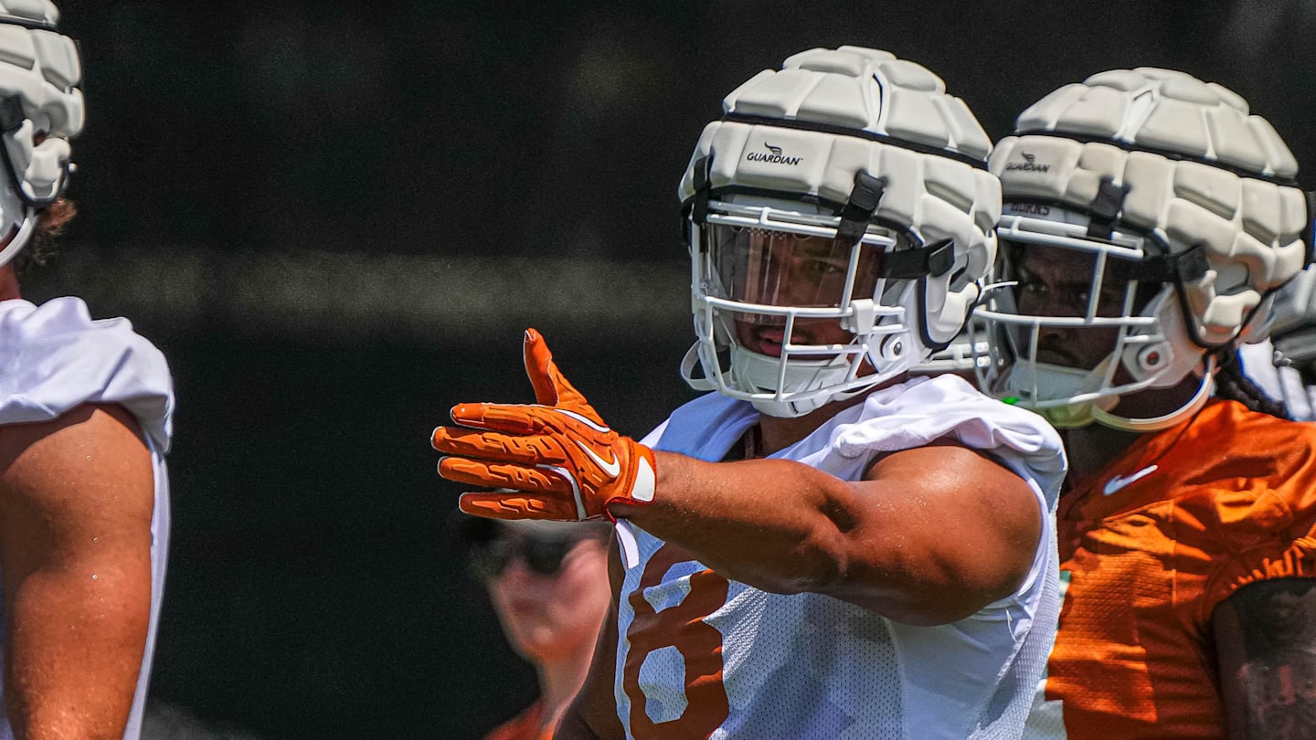 Texas Reveals Team Captains vs. UTSA