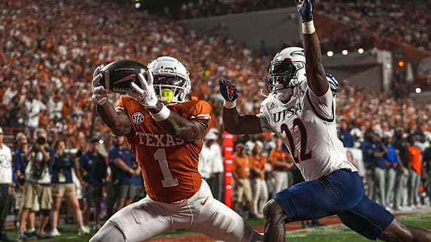 Texas Longhorns' Johntay Cook II Transfer To Florida Gators Over Oregon ...