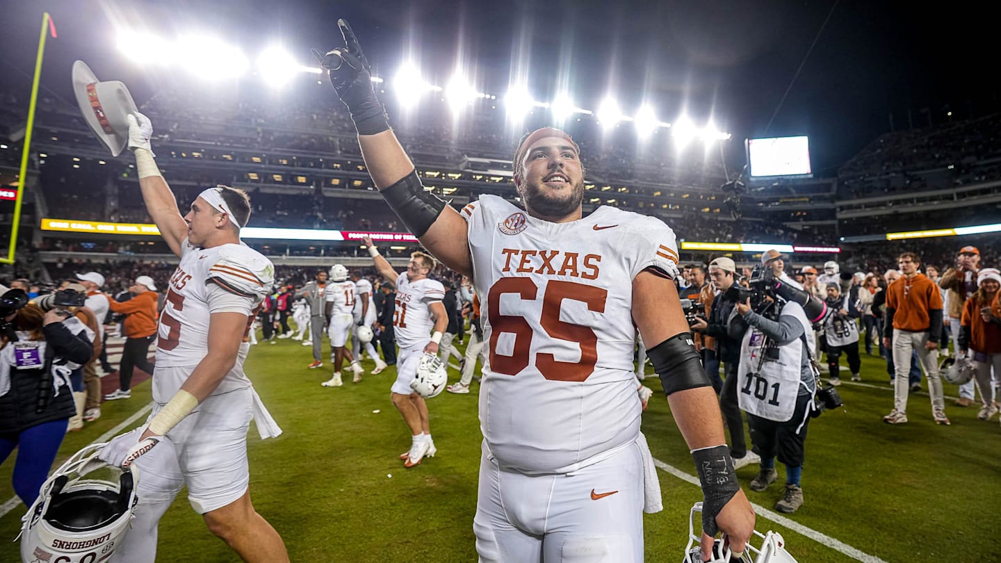 Texas Longhorns' Jake Majors on Brink of All-Time Program Record