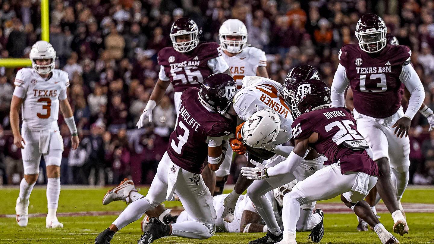 Texas A&M Aggies 'Physically Annihilated' By Texas Longhorns