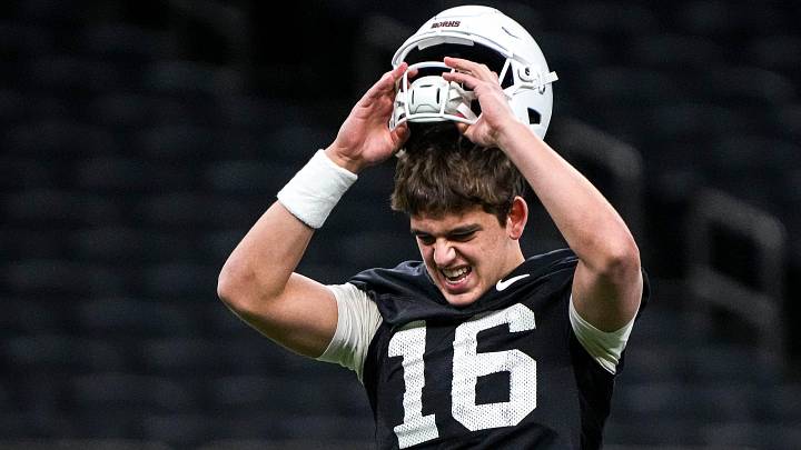 Is Arch Manning overrated? Steve Spurrier weighs in on Texas QB