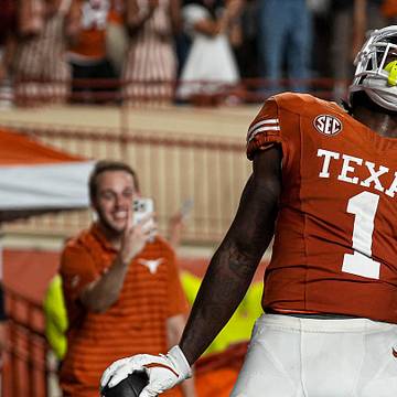 Three Teams Have Contacted Former Texas Longhorns WR Johntay Cook