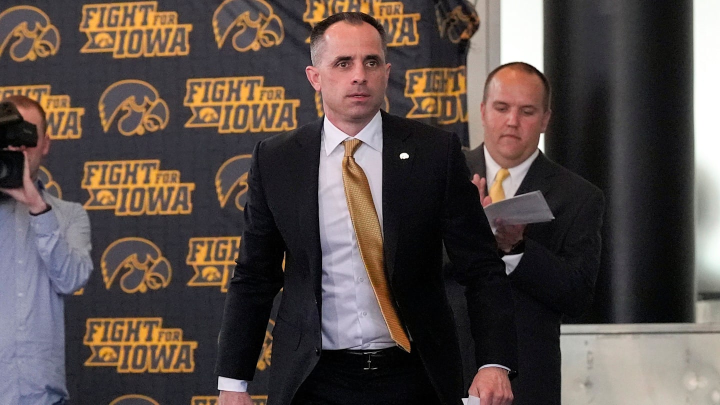 Ben McCollum's Job Gets More Challenging as Top Iowa Recruit Decommits