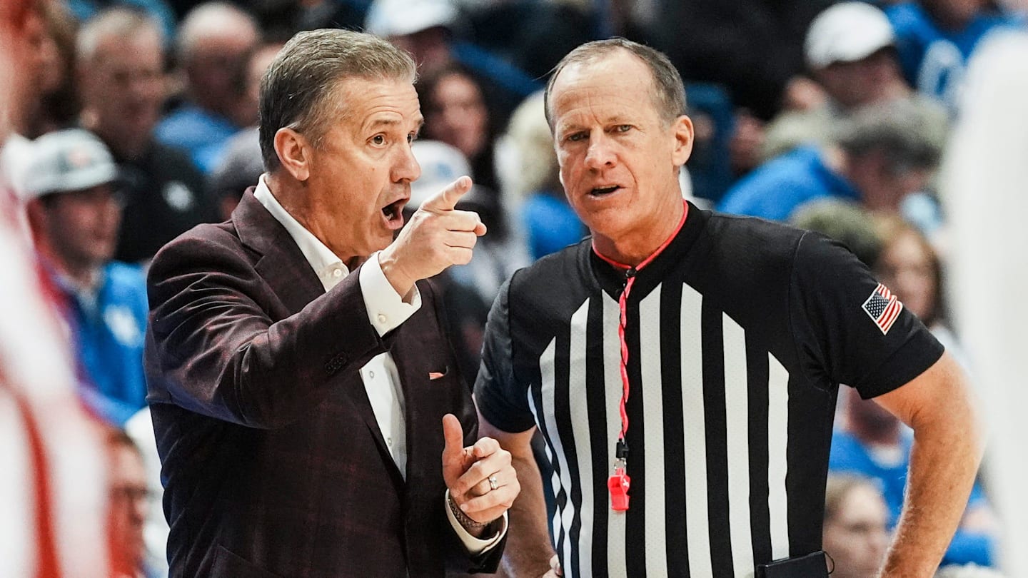 Kentucky Fans 'Absolutely Sick' About Losing to Coach Cal