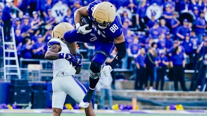 Husky Roster Review: Quentin Moore Hurdles Back Into TE Picture