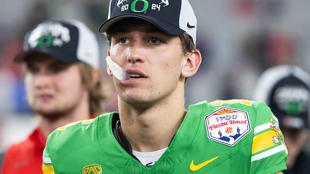 Oregon Ducks Dan Lanning Has "Sour Taste" After Beating Northwestern 34-14