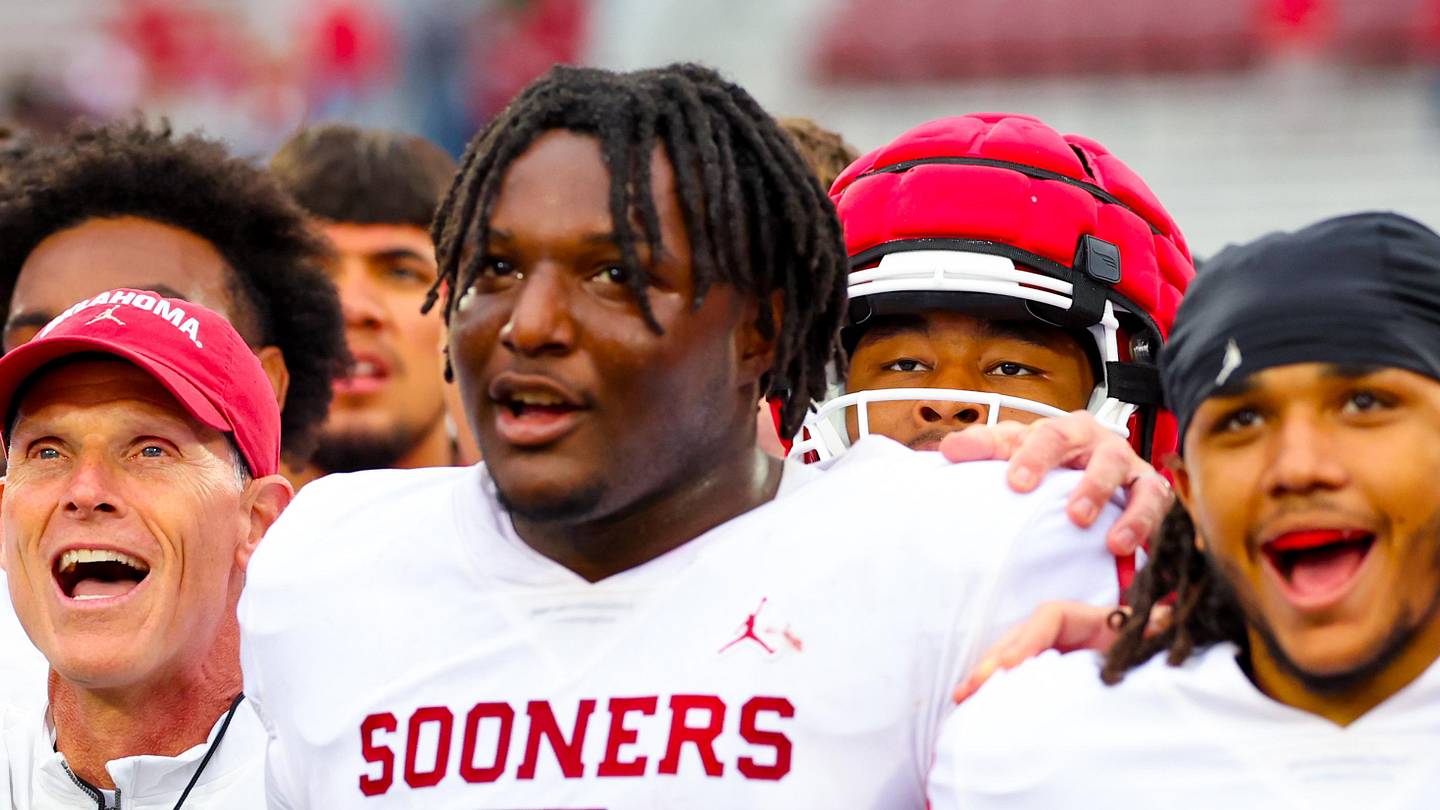 Oklahoma DL David Stone, Jayden Jackson Making a Splash at First ...