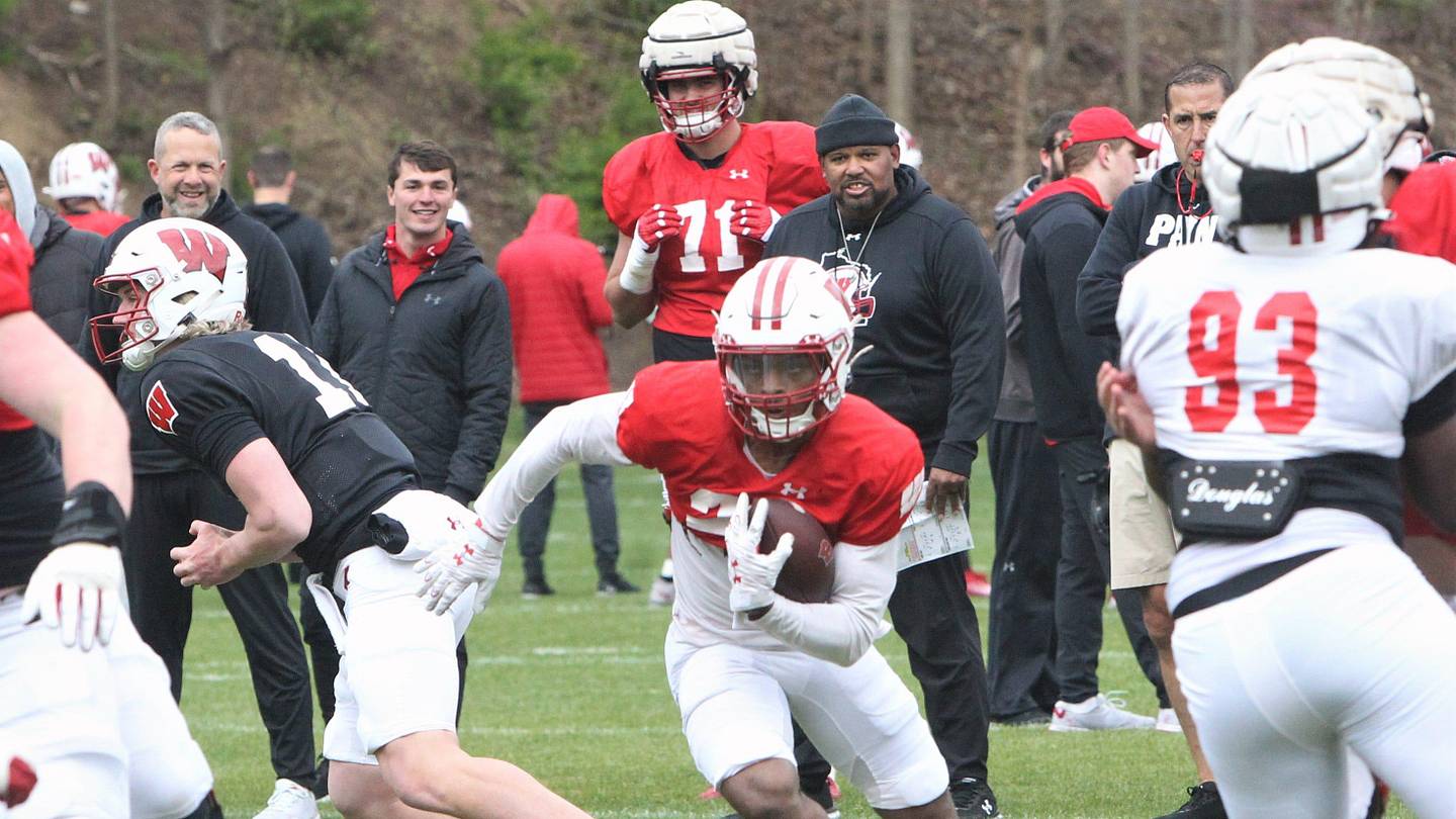 Former Wisconsin Badgers, South Dakota State running back Nate White ...