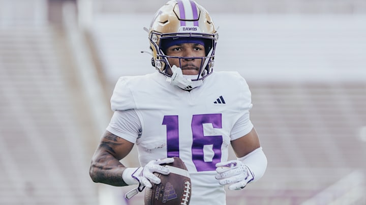 Holmes Rejoins Huskies After Second Flirtation with Transfer Portal