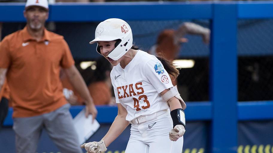 Texas Softball Drops First Game of Women's College World Series vs ...