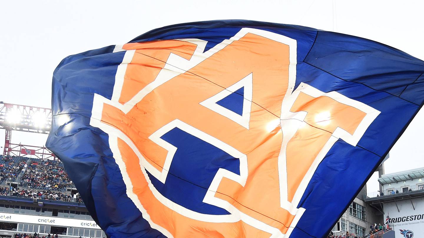 Auburn Freshman Breaks School Record at SEC Championships