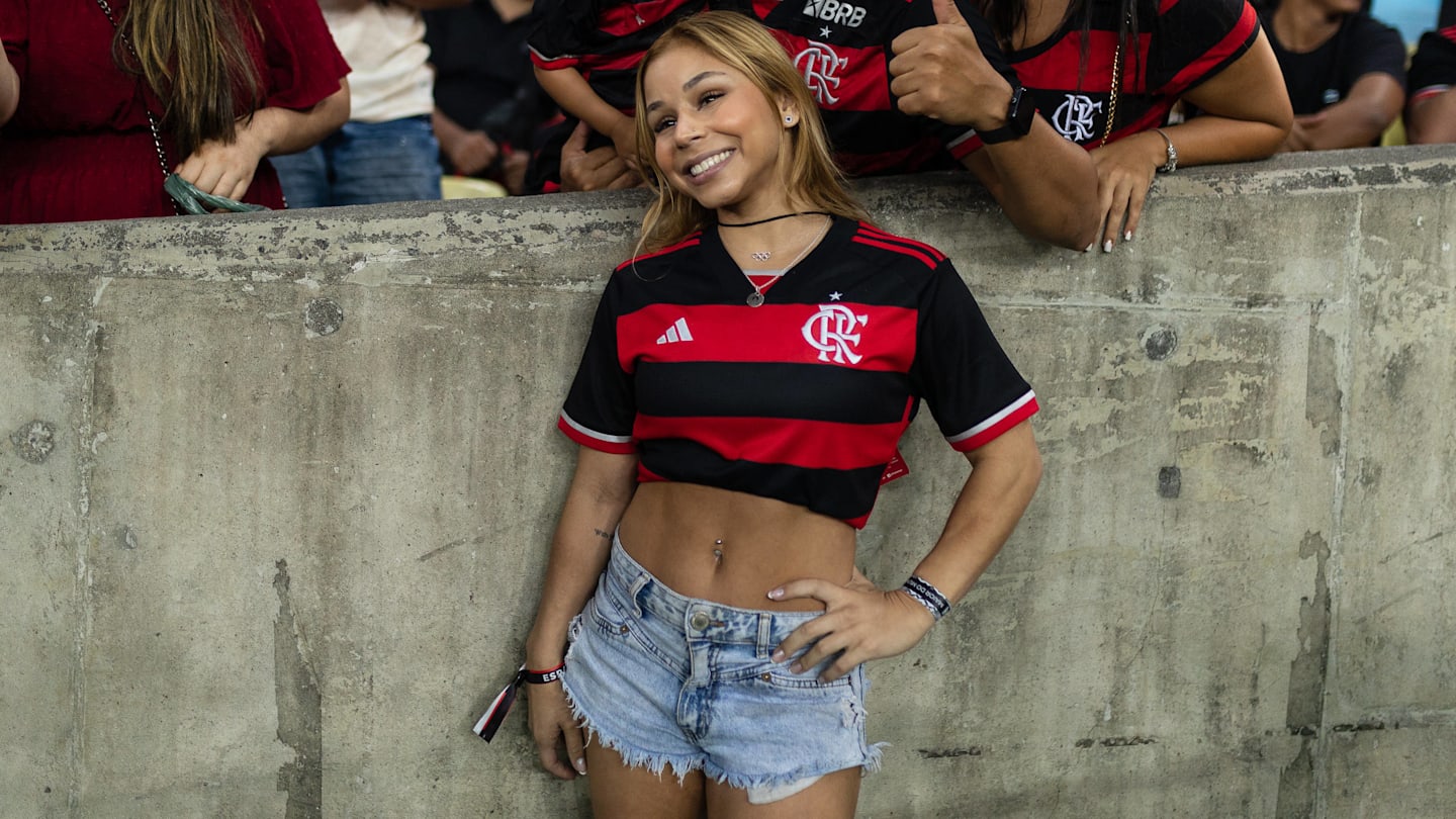 Brazilian gymnast Flavia Saraiva flaunts toned body in tiny two-piece