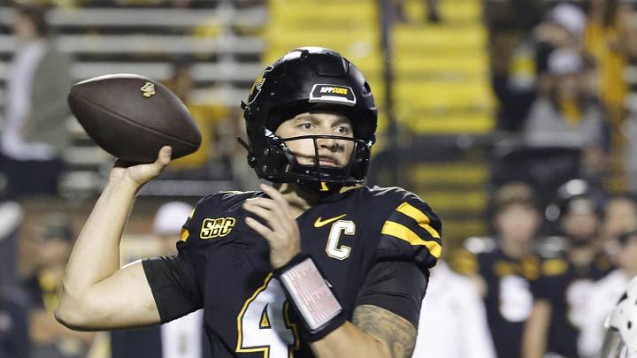 How Does Expected Addition of Iamaleava Impact Bruins' QB Aguilar?