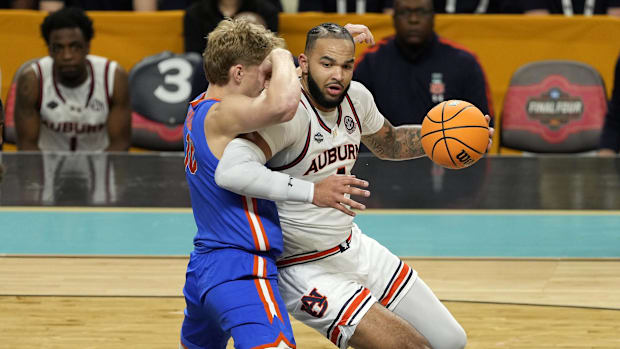 76ers' Broome Reveals Clever Reason Behind Number Change