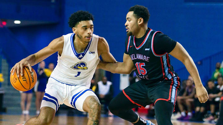 UVA Basketball Makes Top 10 for Delaware Transfer Izaiah Pasha