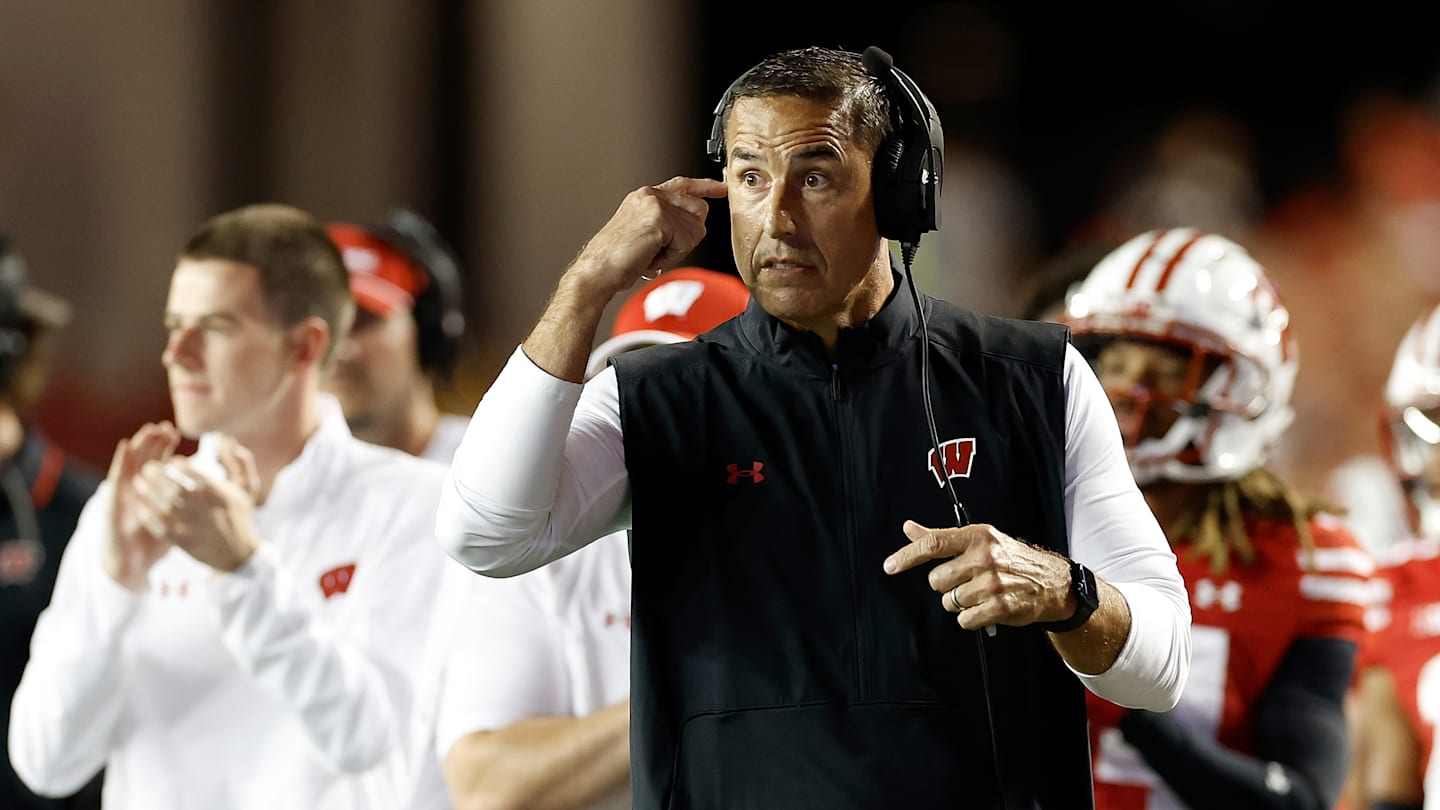 Badger Football: 4 Things We Want to See Against South Dakota