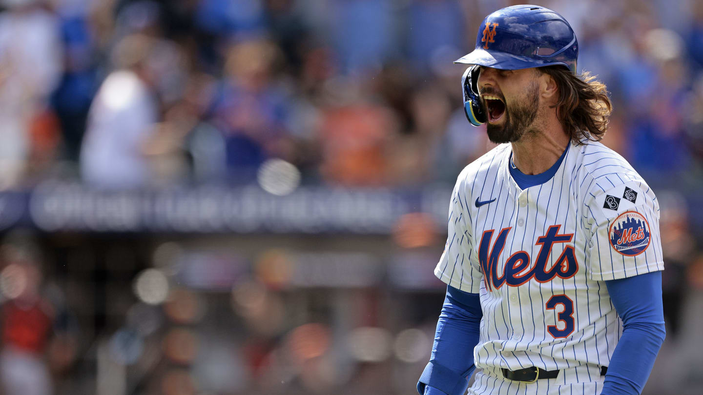 Jesse Winker loses his mind and his helmet after epic walk-off for ...
