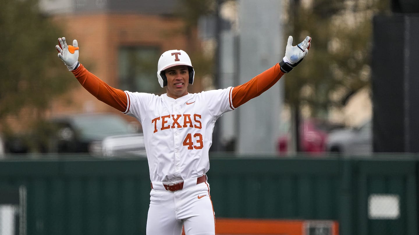 No. 16 Texas Longhorns Aiming for Dartmouth Series Sweep: Live Updates