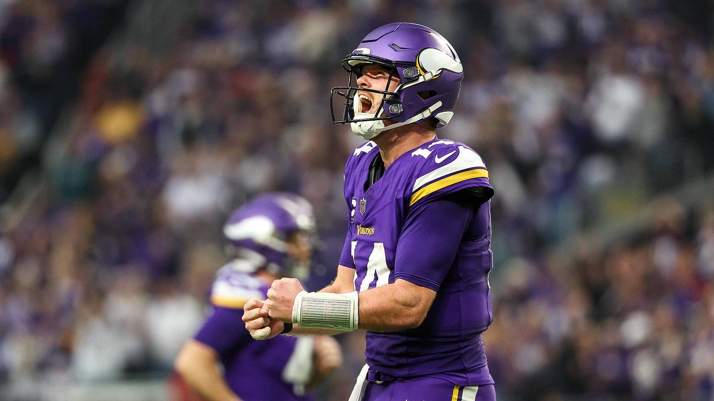 Vikings OC Wes Phillips Raves About Sam Darnold While Mum on QB's ...