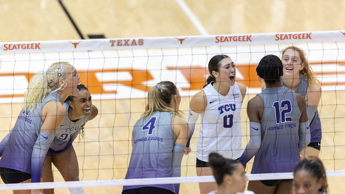 TCU Volleyball Struggles Against No. 2 Texas
