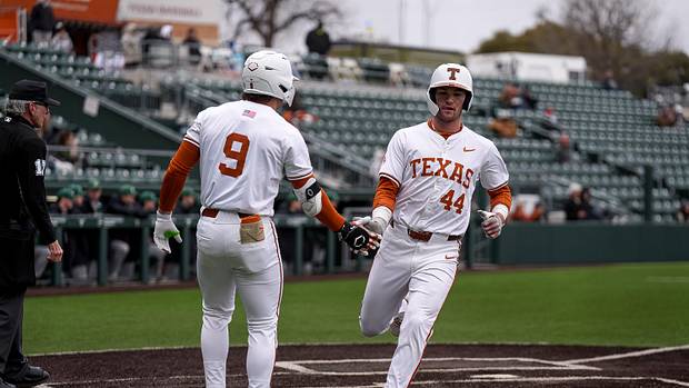 Texas Longhorns Baseball Climbs Into D1Baseball's Top 15