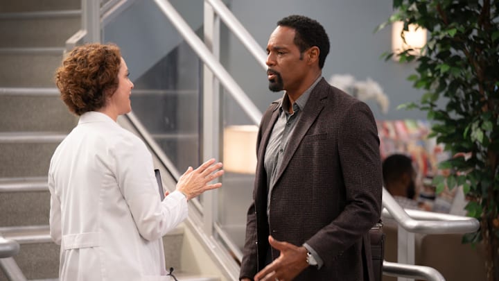 Ben Warren has an interview in Grey's Anatomy season 21, episode 3 ...