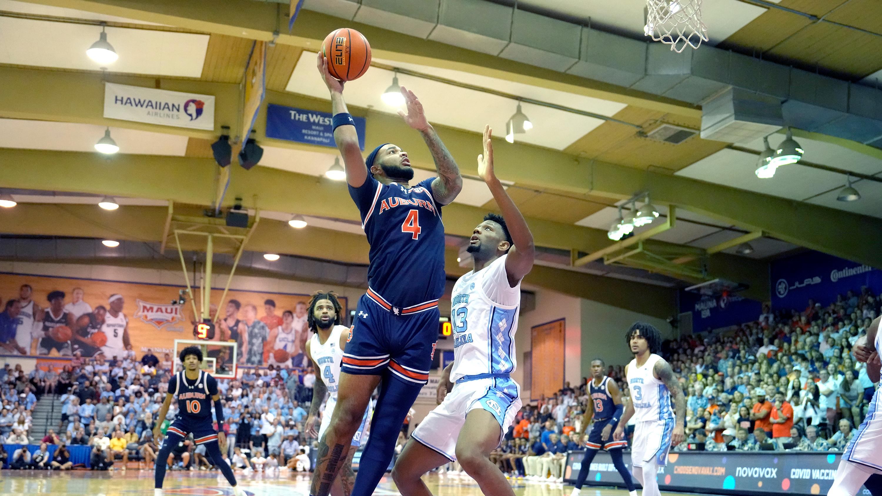 Johni Broome powers Auburn to Maui Invitational semifinal win over UNC ...