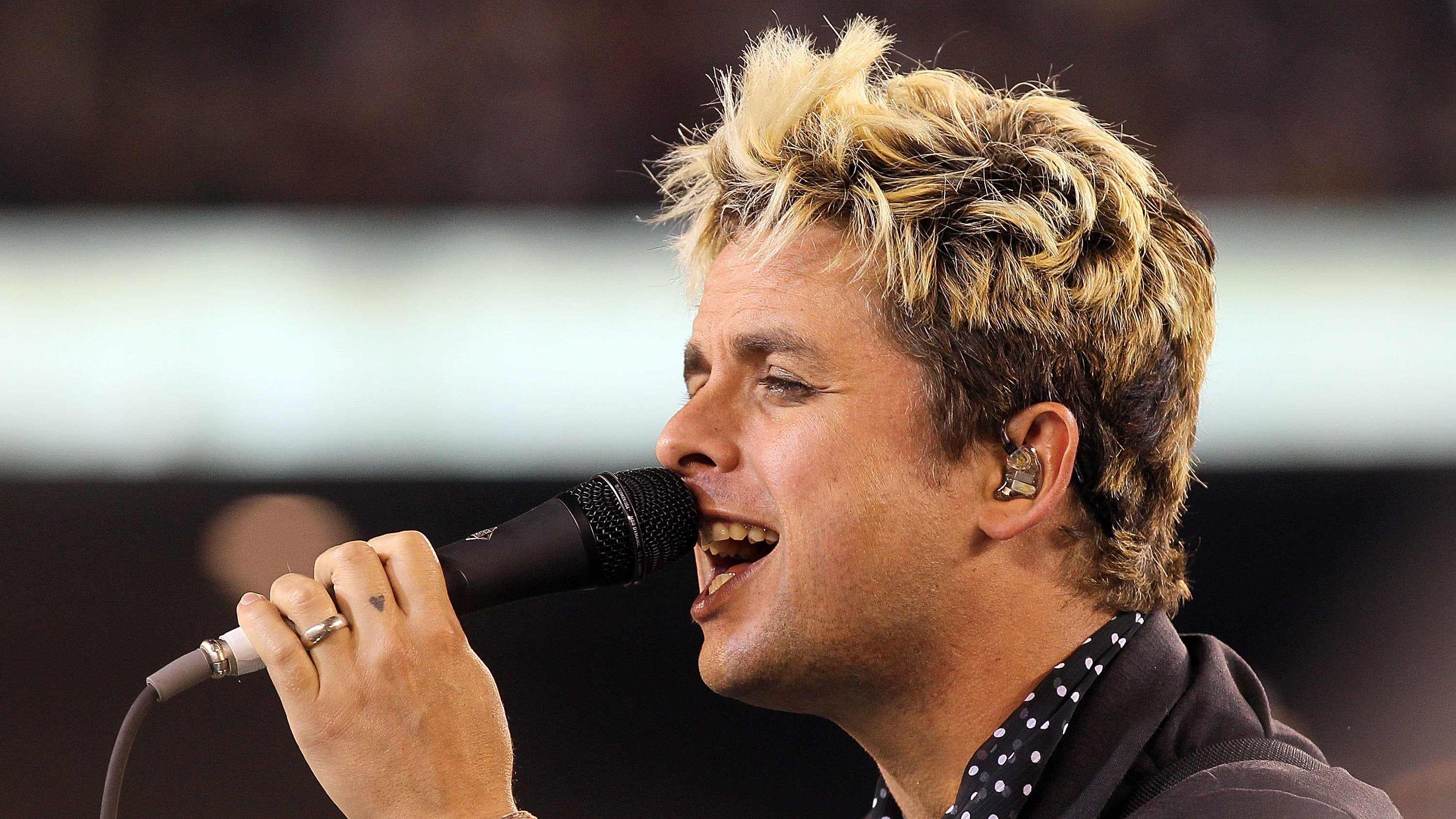 Taylor Swift who? Bay Area punk rock legend announces he's backing 49ers