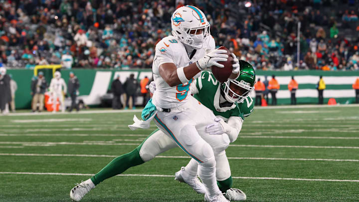 Miami Dolphins TE Jonnu Smith Update