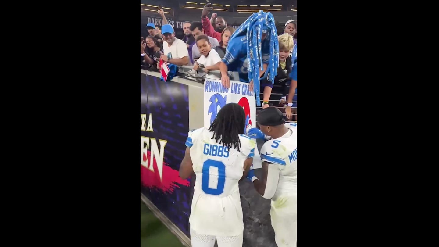 Jahmyr Gibbs, David Montgomery Signed Fitting Fan Poster After Big ...