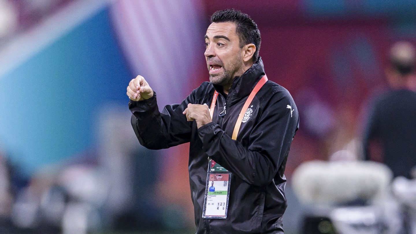 Xavi arrives in Barcelona ahead of Camp Nou return