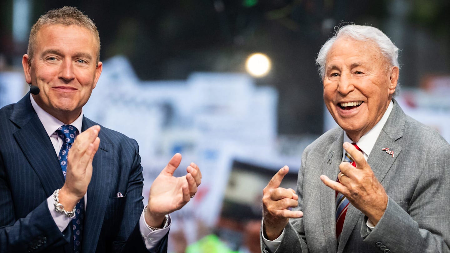 Kirk Herbstreit Selects Surprising Choice for Best 'College GameDay ...