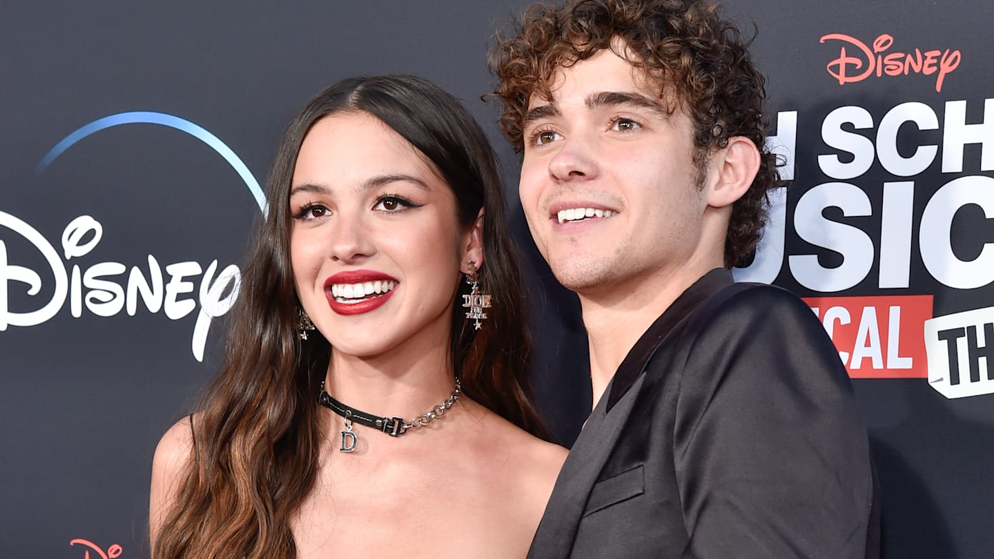 Olivia Rodrigo and Joshua Bassett reunited at HSM: TM: The Series ...