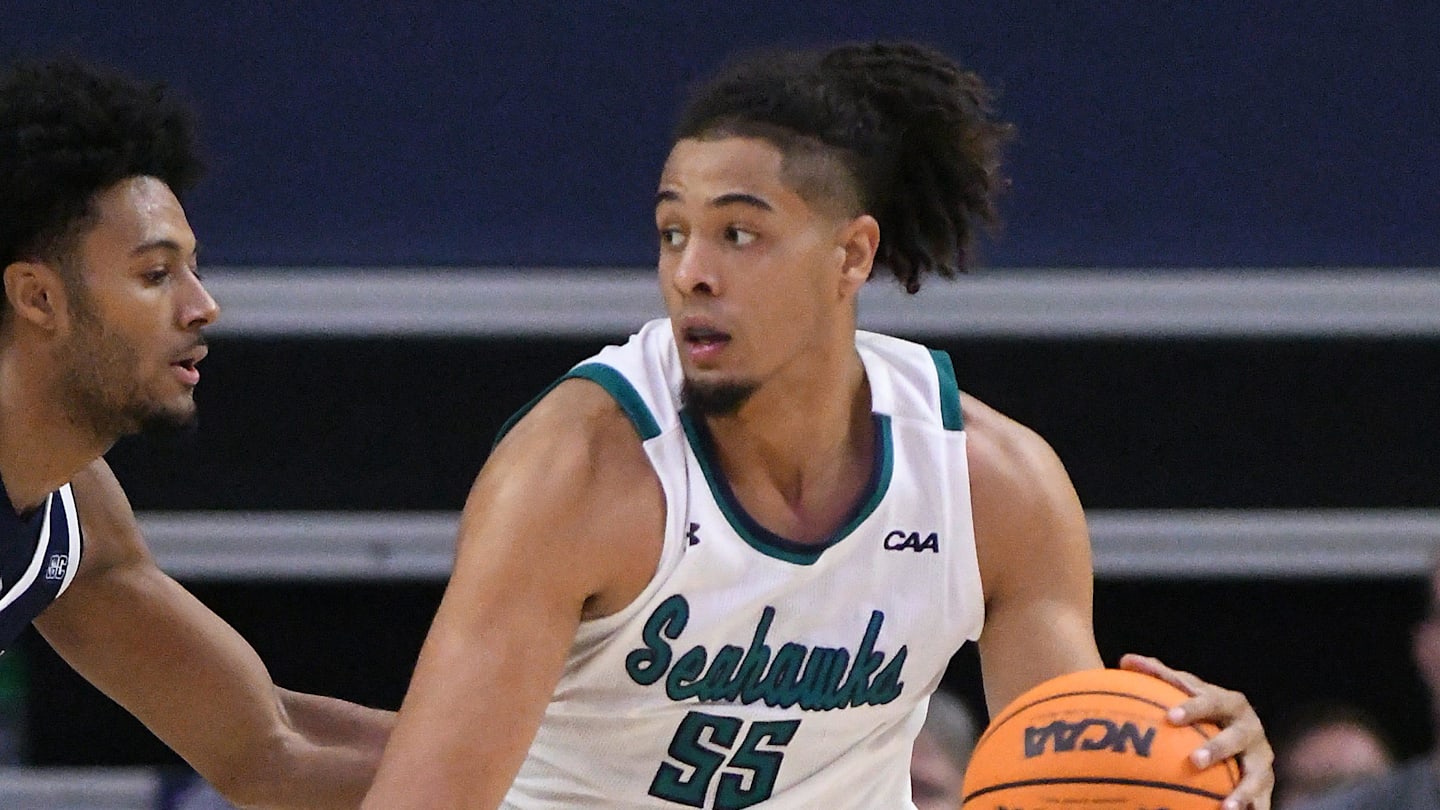 Highlights & Scouting Report on New West Virginia Center Harlan Obioha