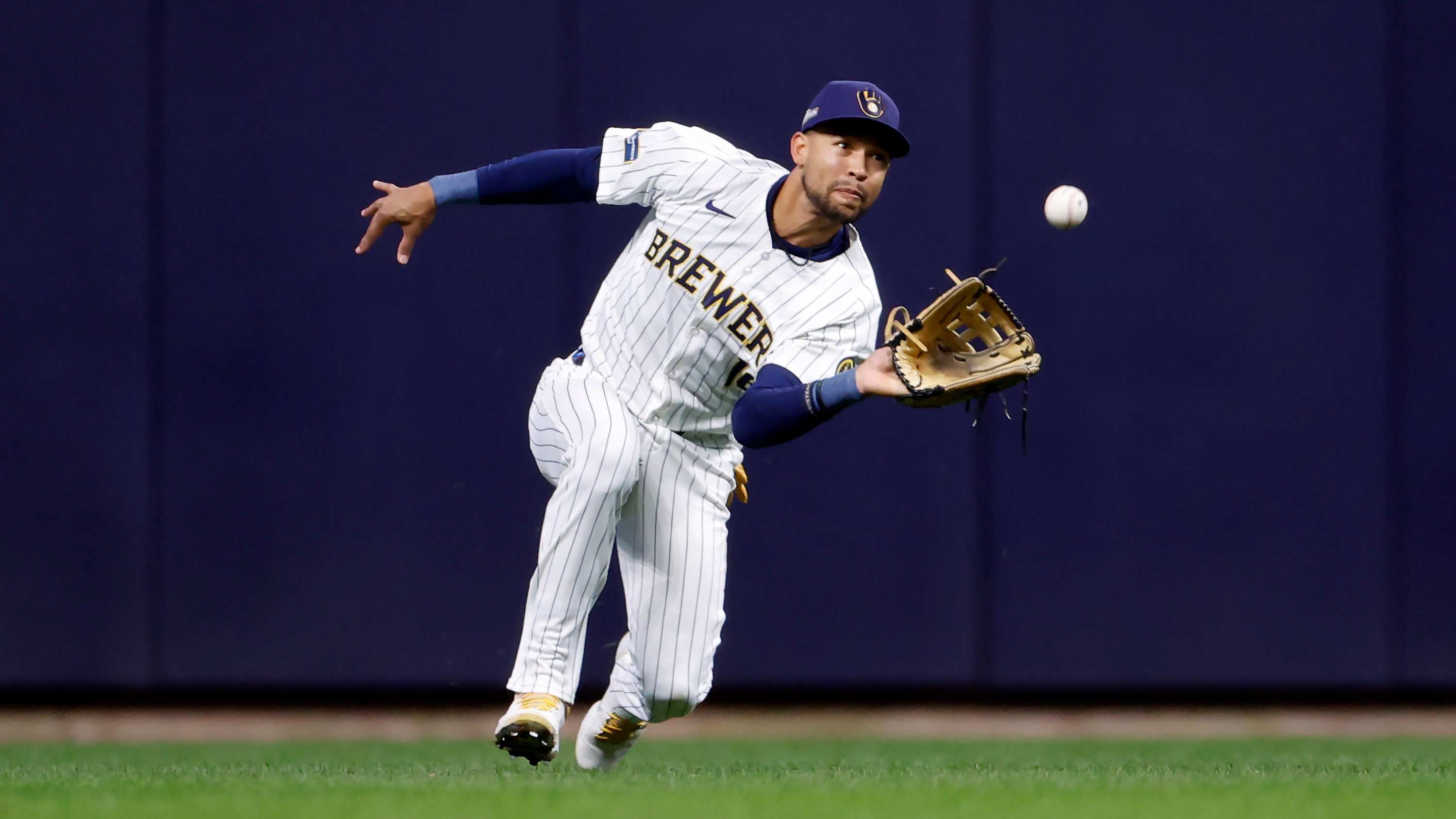 Blake Perkins’ defense isn’t enough to justify Brewers handing him a ...