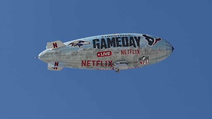 Who sang the national anthem at the Ravens-Texans Christmas Day game?